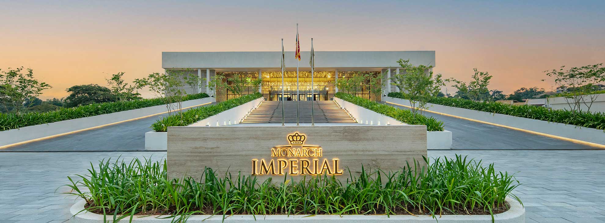 Monarch Imperial – Monarch Imperial